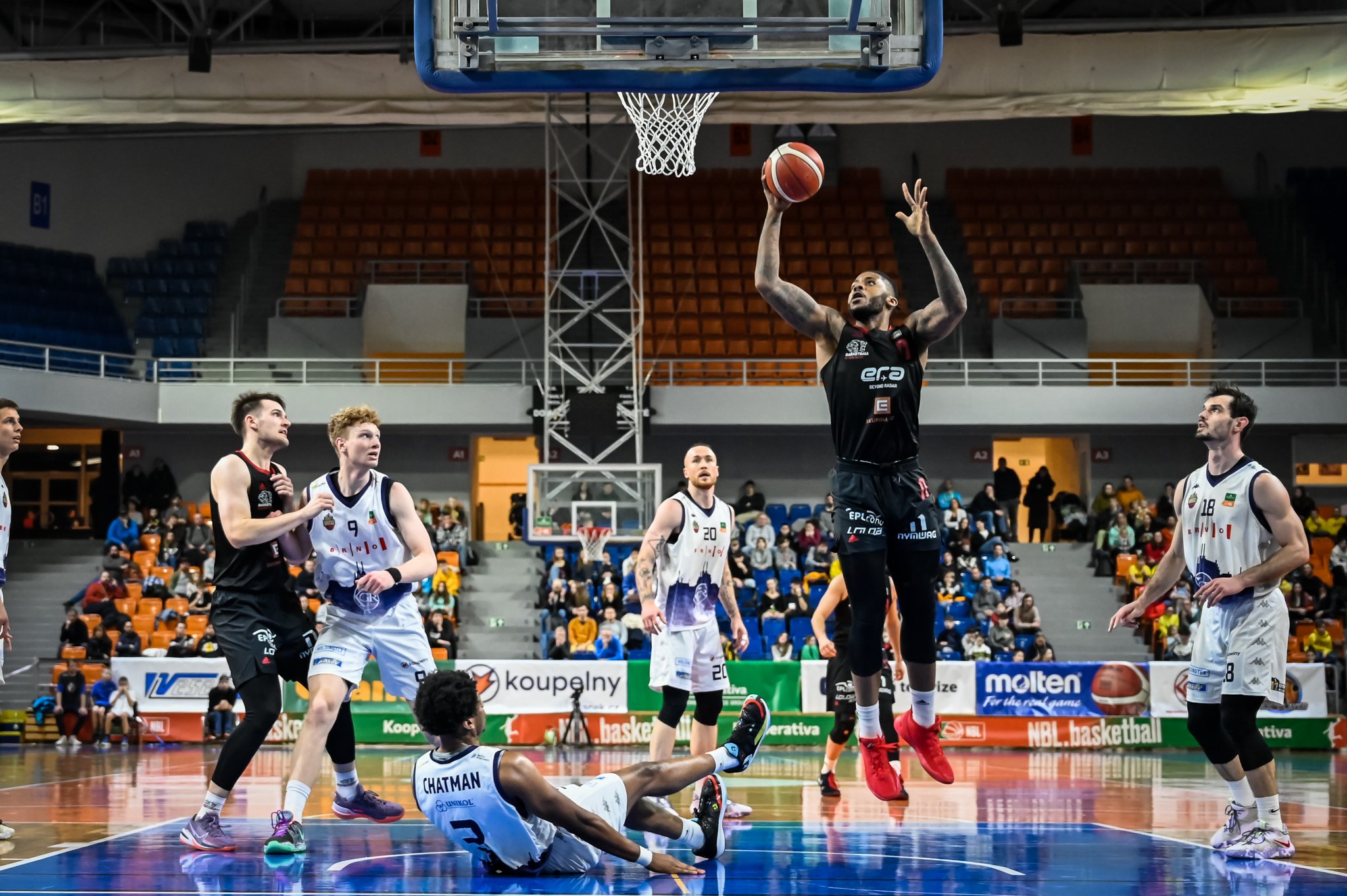 V BRNĚ O ŠANCI NA PRVNÍ MÍSTO | ERA Basketball Nymburk